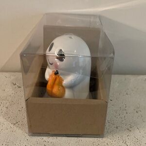 Dining | Ghost Salt And Pepper Shaker Set New Ceramic Halloween Pink ...
